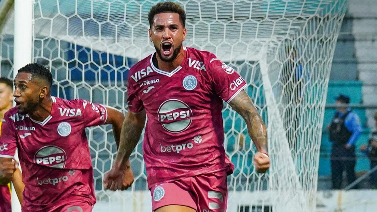 Así fue el primer gol de Rodrigo de Olivera con Motagua en Liga Nacional